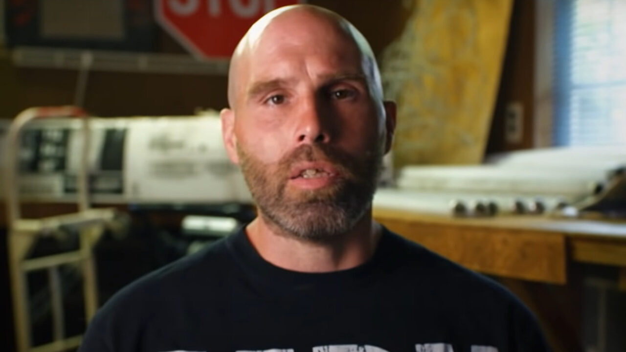 GCW World Tag Team Championship Match, GCW World Champion Nick Gage en ...