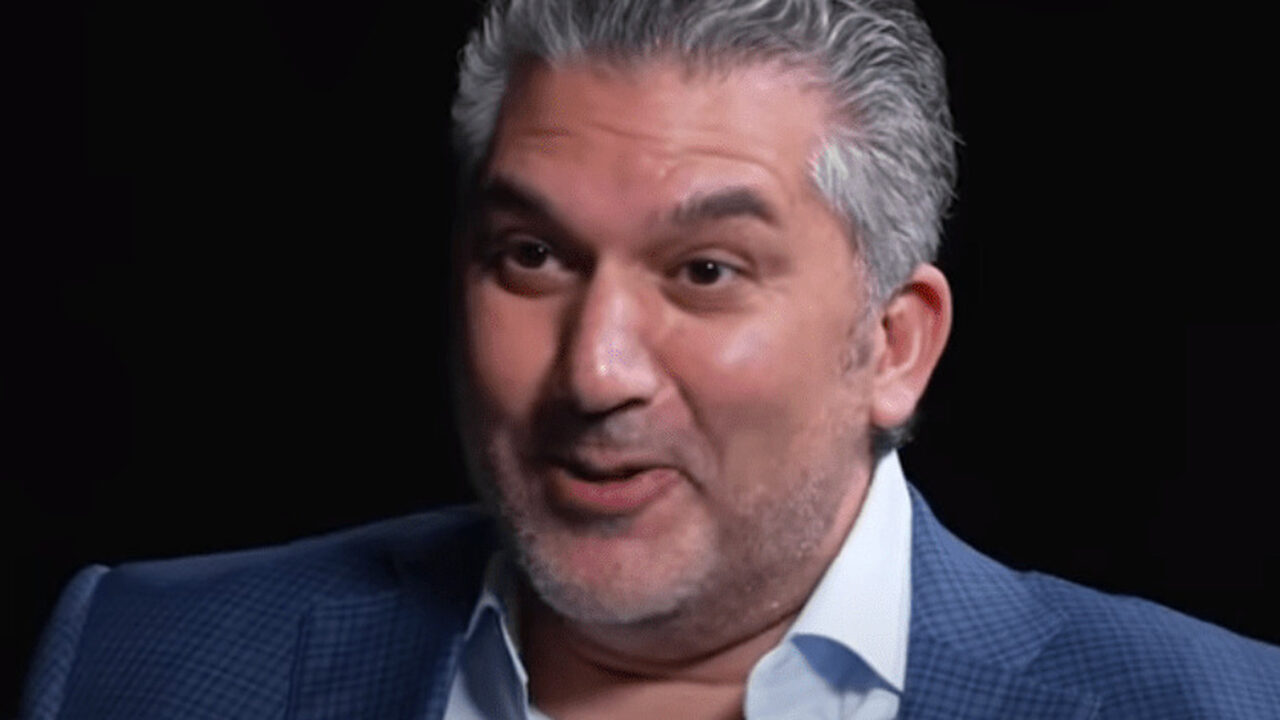 Nick Khan opina sobre 'Nice Kid' Tony Khan y su padre