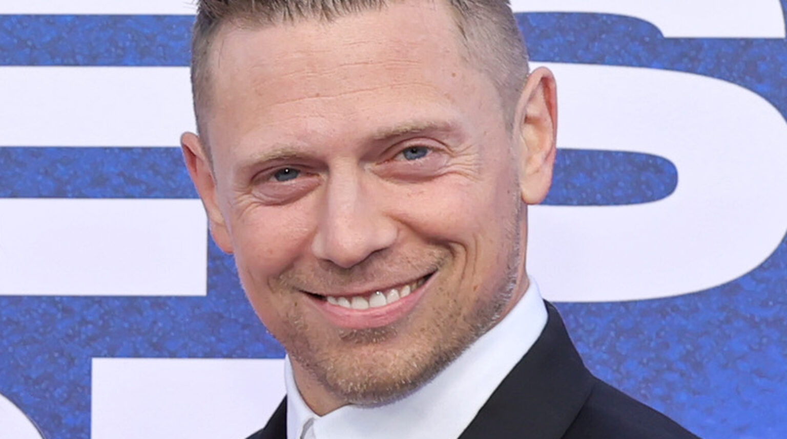 WWE Star lesionado regresa para responder al desafío de The Miz en Raw
