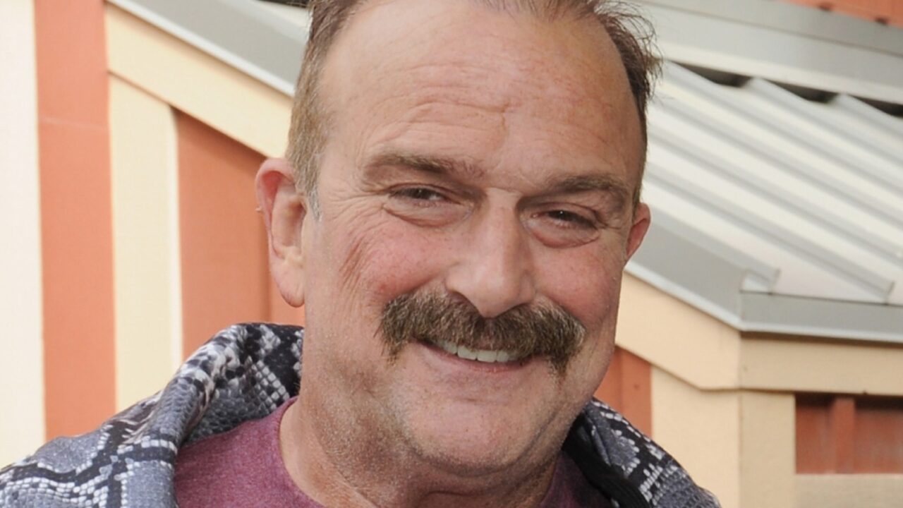 Jake Roberts recuerda un momento doloroso y vergonzoso en una pelea con ...