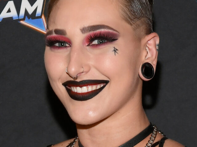 Rhea Ripley lista para un gran combate en Elimination Chamber de WWE