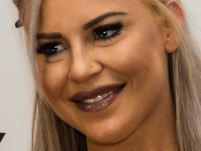 La superestrella de WWE Raw, Dana Brooke, abierta al boxeo en el futuro
