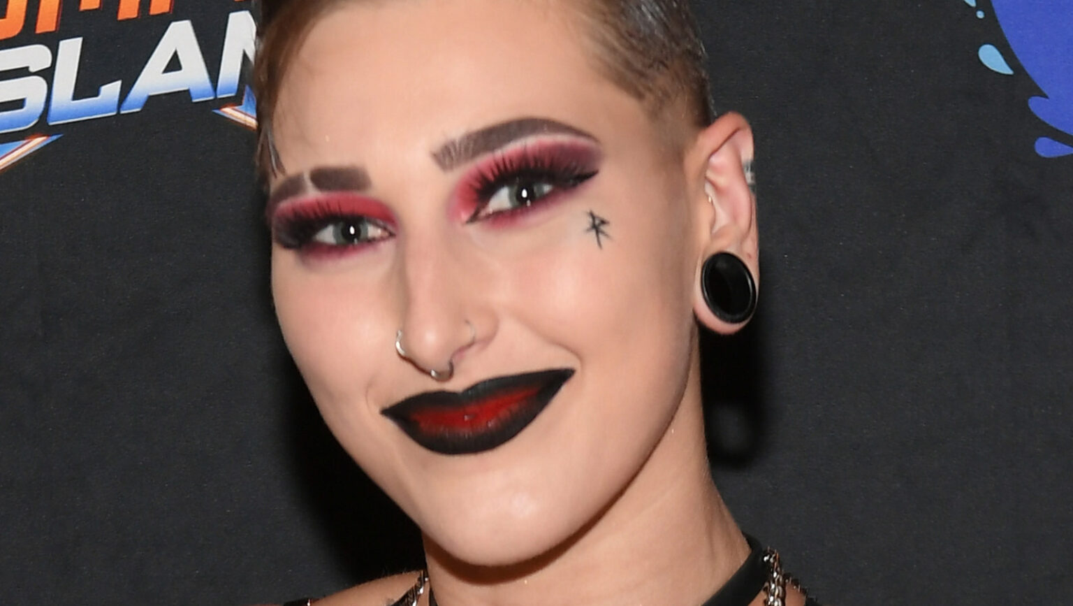 Rhea Ripley sobre Toni Storm y The Outcasts en AEW: "Me encanta"