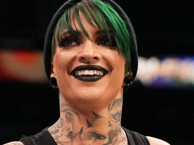 Ruby Soho se convierte en Heel, se alinea con Saraya y Toni Storm en ...