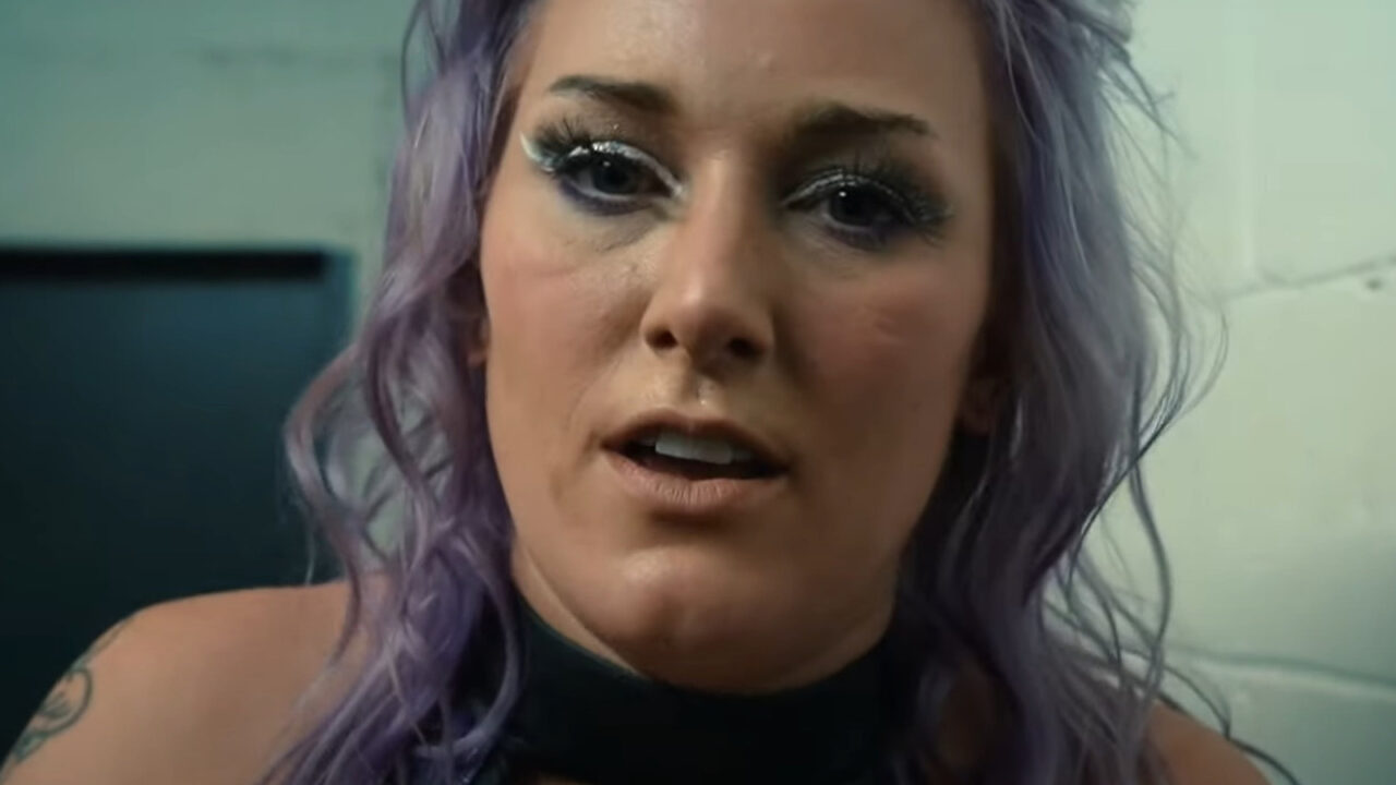 Tres partidos por el título, Allie Katch vs. Charles Mason Steel Cage ...