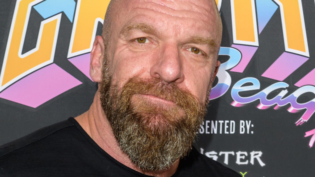 Lo que supuestamente dijeron Triple H y Nick Khan durante la reunión de ...