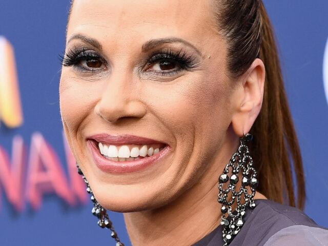 Mercedes Mone y Rhea Ripley reaccionan al anuncio de impacto de Mickie ...