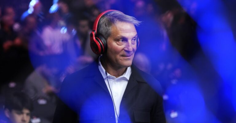 El CEO de Endeavour, propietario de UFC, Ari Emanuel, pagó más de $ 19 ...