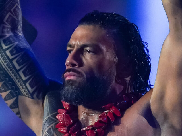 WWE reconoce a su jefe tribal cuando el reinado del título universal de Roman Reigns alcanza los ...