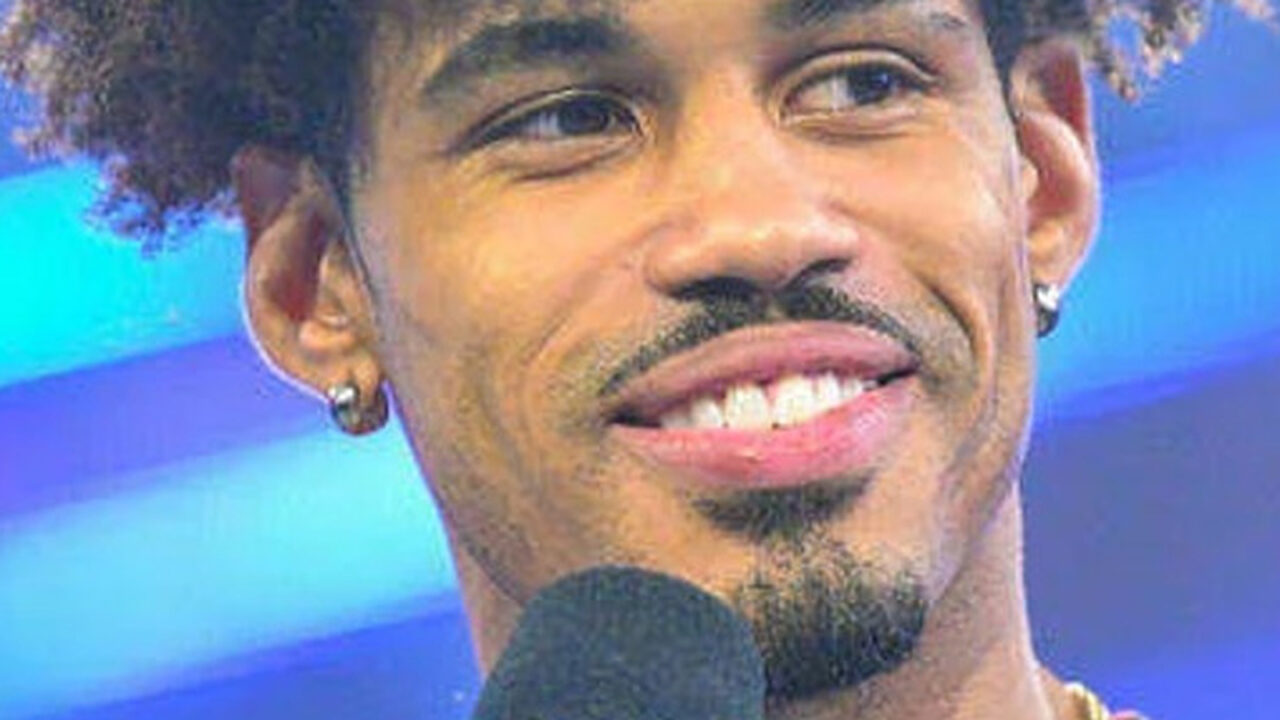 Wes Lee retiene el título norteamericano de NXT y establece un nuevo ...