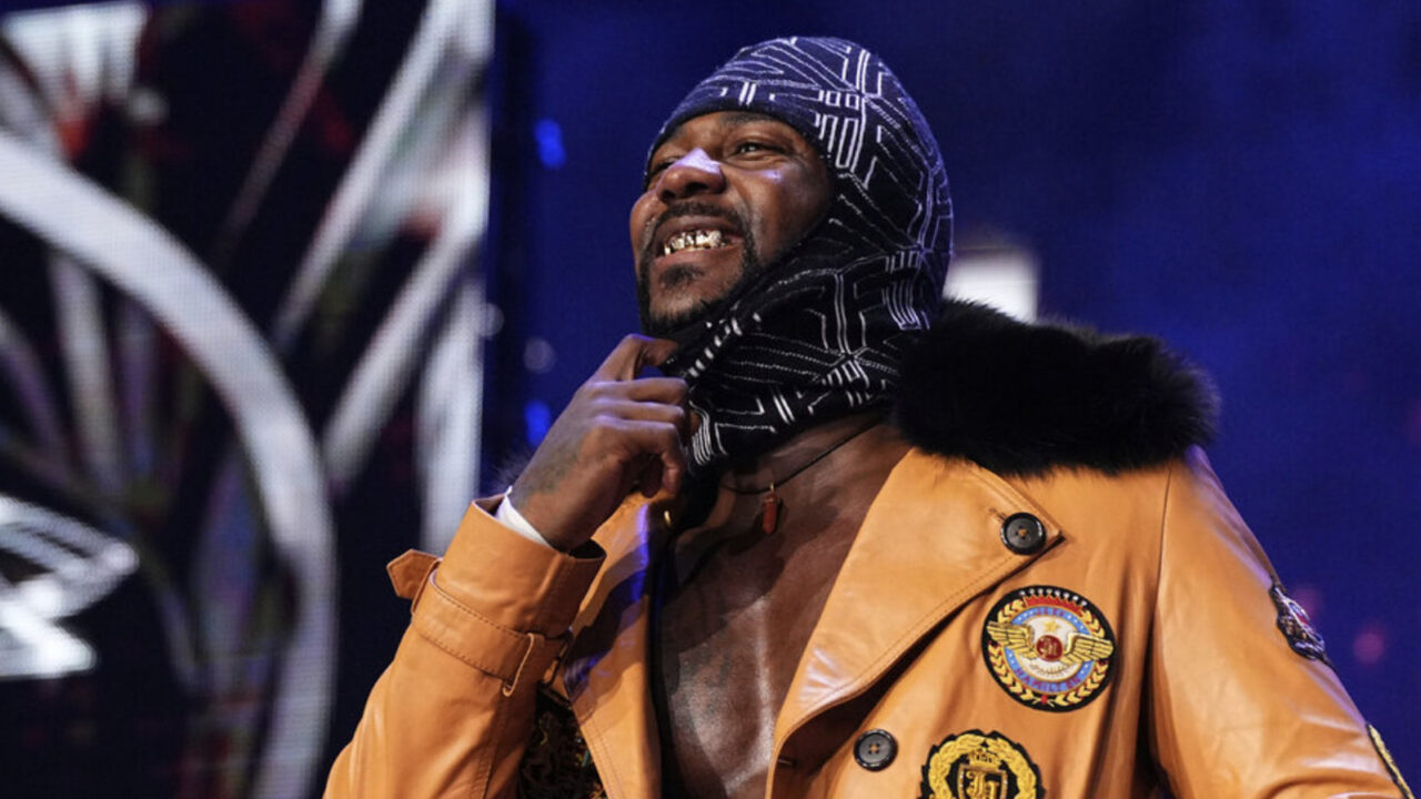 Swerve Strickland de AEW nombra a sus raperos favoritos y más en función XXL
