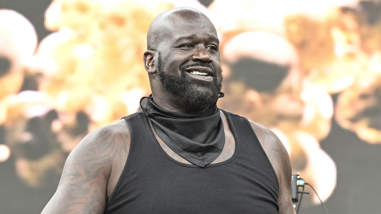 El árbitro de AEW, Bryce Remsburg, detalla la preparación de Shaquille ...