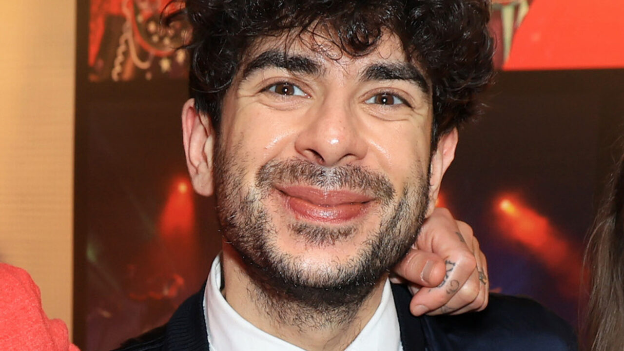 Tony Khan explica la decisión de celebrar AEW All In & All Out ...