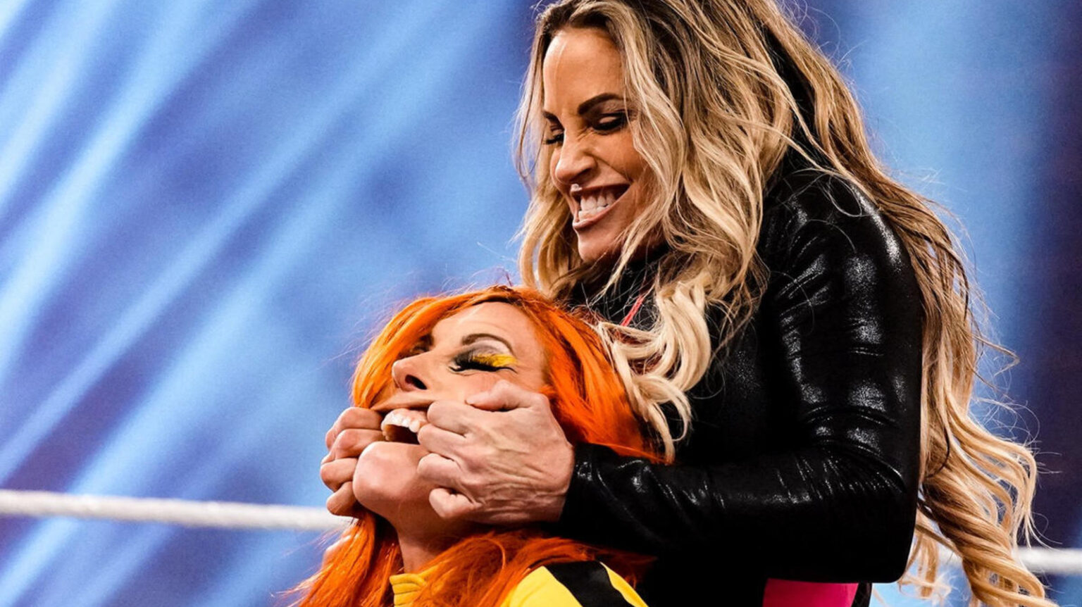 Trish Stratus está lista para poner fin a la pelea con Becky Lynch en la WWE y admite que "ha ...