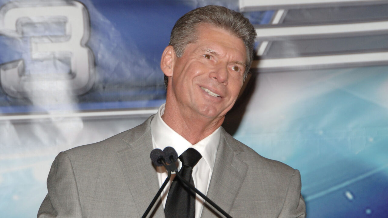 Detalles detrás del escenario sobre la presencia de Vince McMahon en la reunión de todo el ...