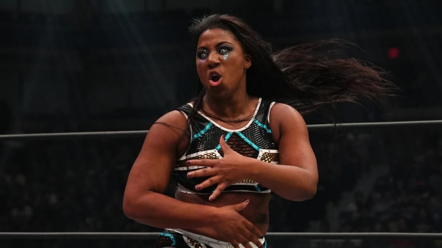 La campeona femenina de ROH, Athena, se jacta de su dominio en 2023 y ...