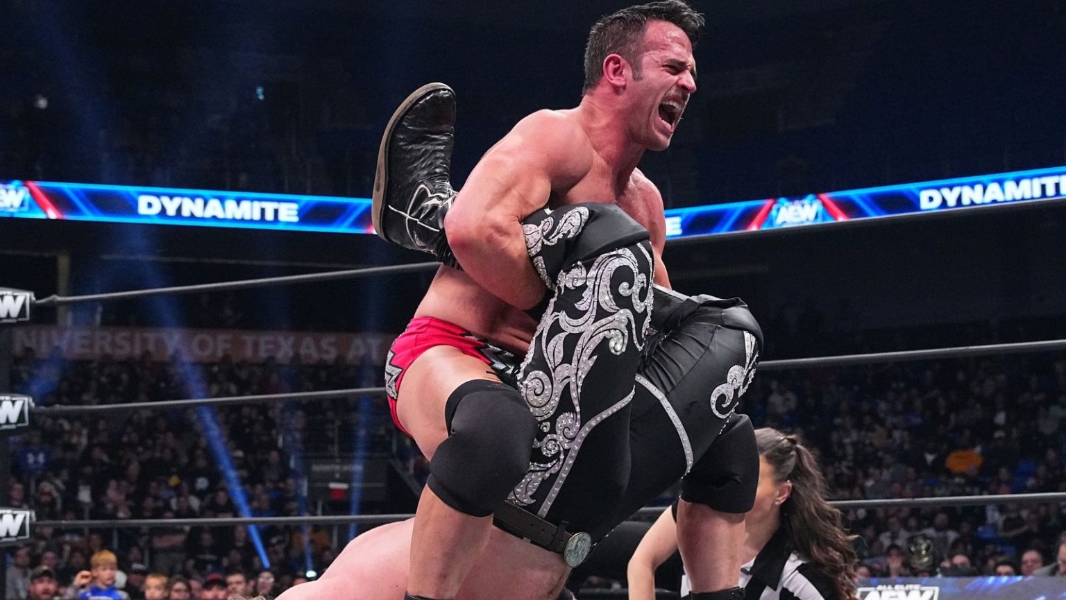 La estrella de AEW, Roderick Strong, habla sobre la oportunidad que ...