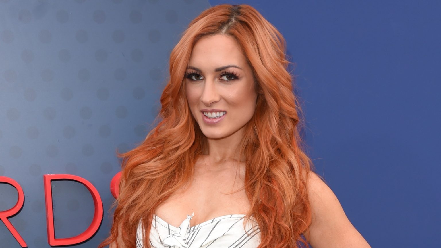 Becky Lynch de WWE habla sobre el proceso de escritura detrás de su nueva memoria