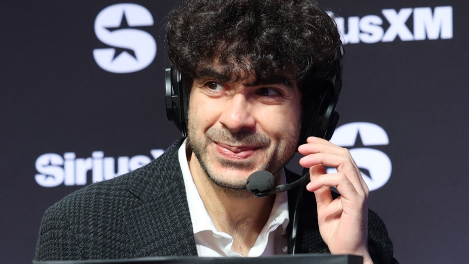 El director de AEW, Tony Khan, habla sobre cómo la competencia impulsa ... El director de AEW, Tony Khan, habla sobre cómo la competencia impulsa ...