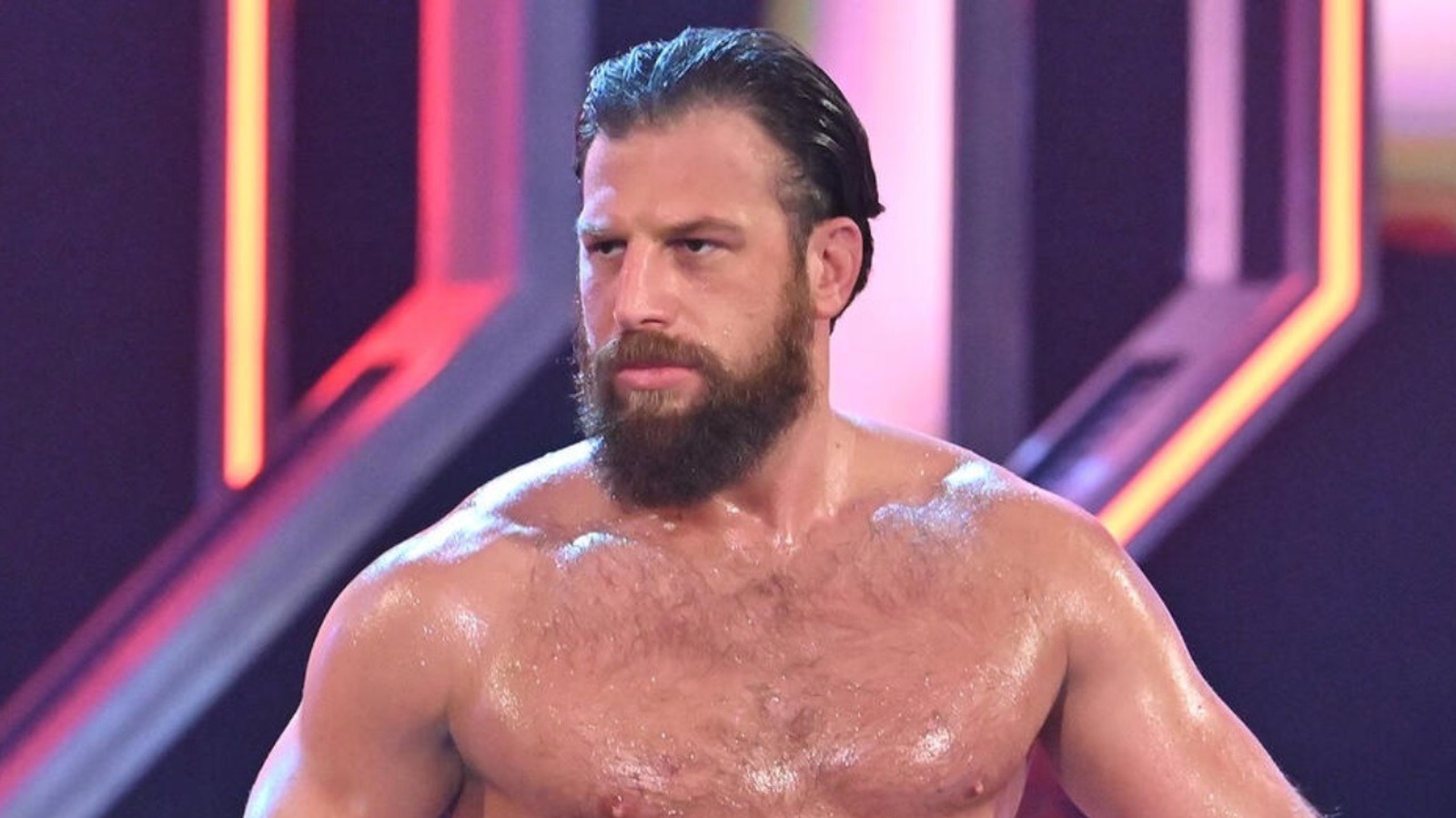La estrella de WWE NXT, Drew Gulak, hace una declaración sobre el incidente detrás del escenario ...