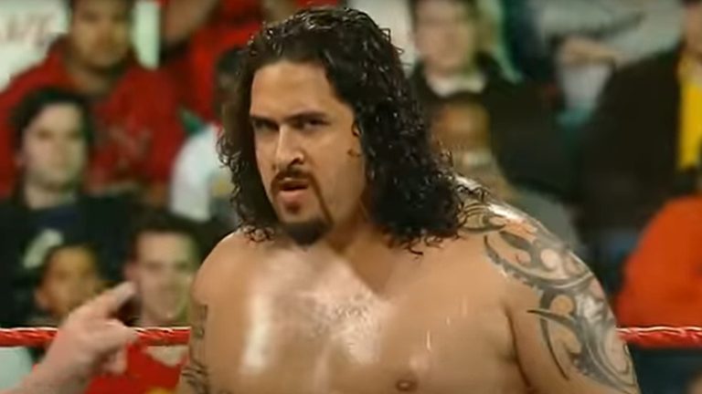 La ex estrella de la WWE Afa Anoa'i Jr. sucede a su padre a cargo de WXW