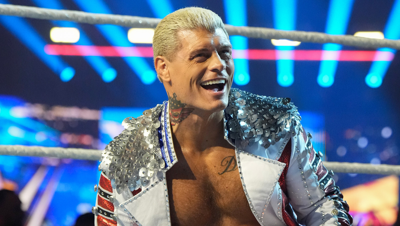 Cody Rhodes opina sobre quién podría ser el Ric Flair de su Dusty en la WWE Cody Rhodes opina sobre quién podría ser el Ric Flair de su Dusty en la WWE