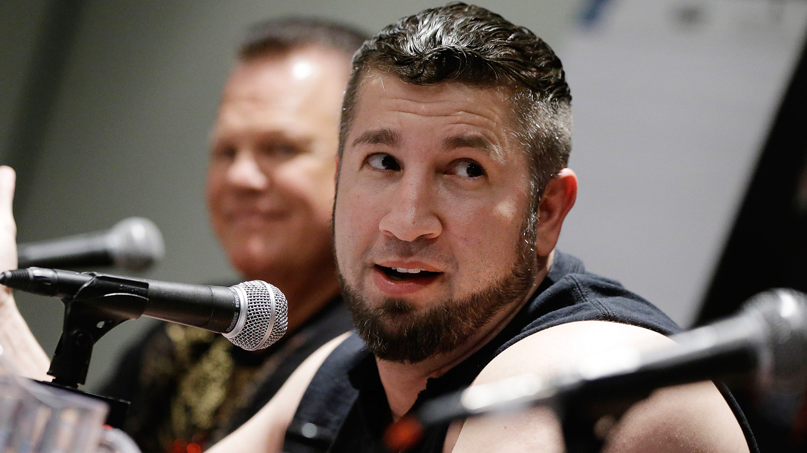 Shane Helms detalla las diferencias entre la cultura de vestuario de la ...