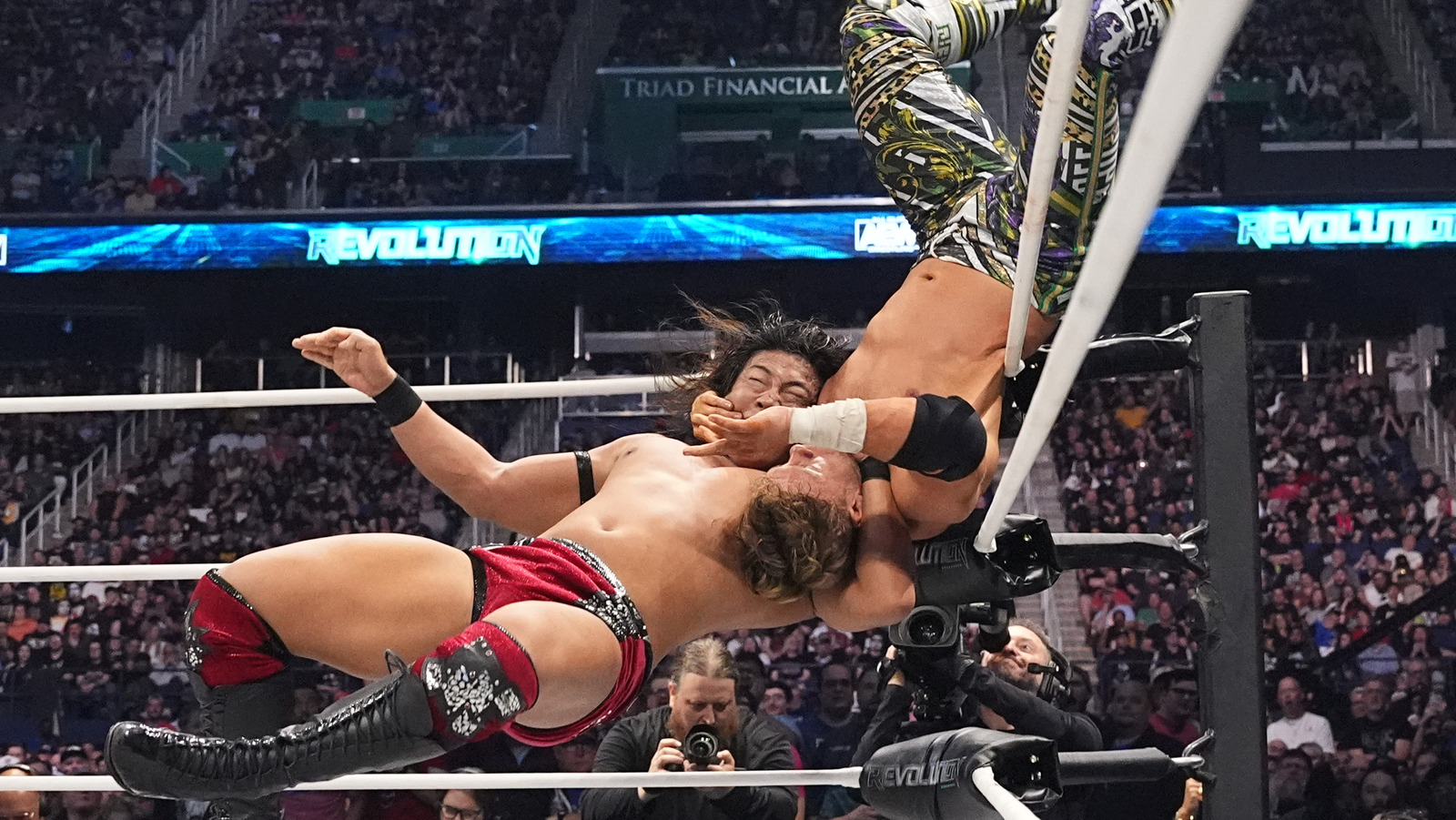 Will Ospreay recuerda la lucha de AEW Revolution con Takeshita y recibió un doloroso golpe en la ...