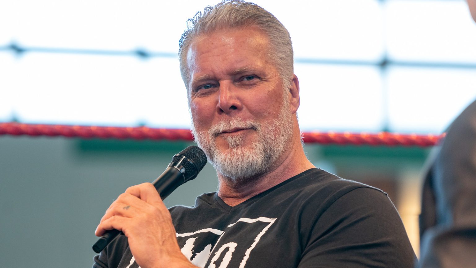 Kevin Nash olvida lo grande que es esta estrella de WWE Raw