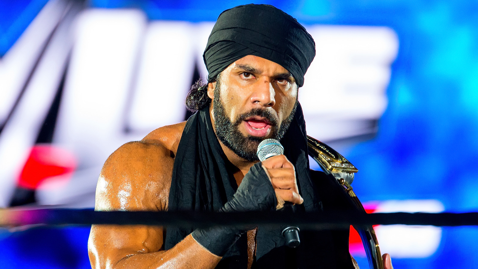 La ex estrella de la WWE Jinder Mahal se enteró de su victoria en el ...