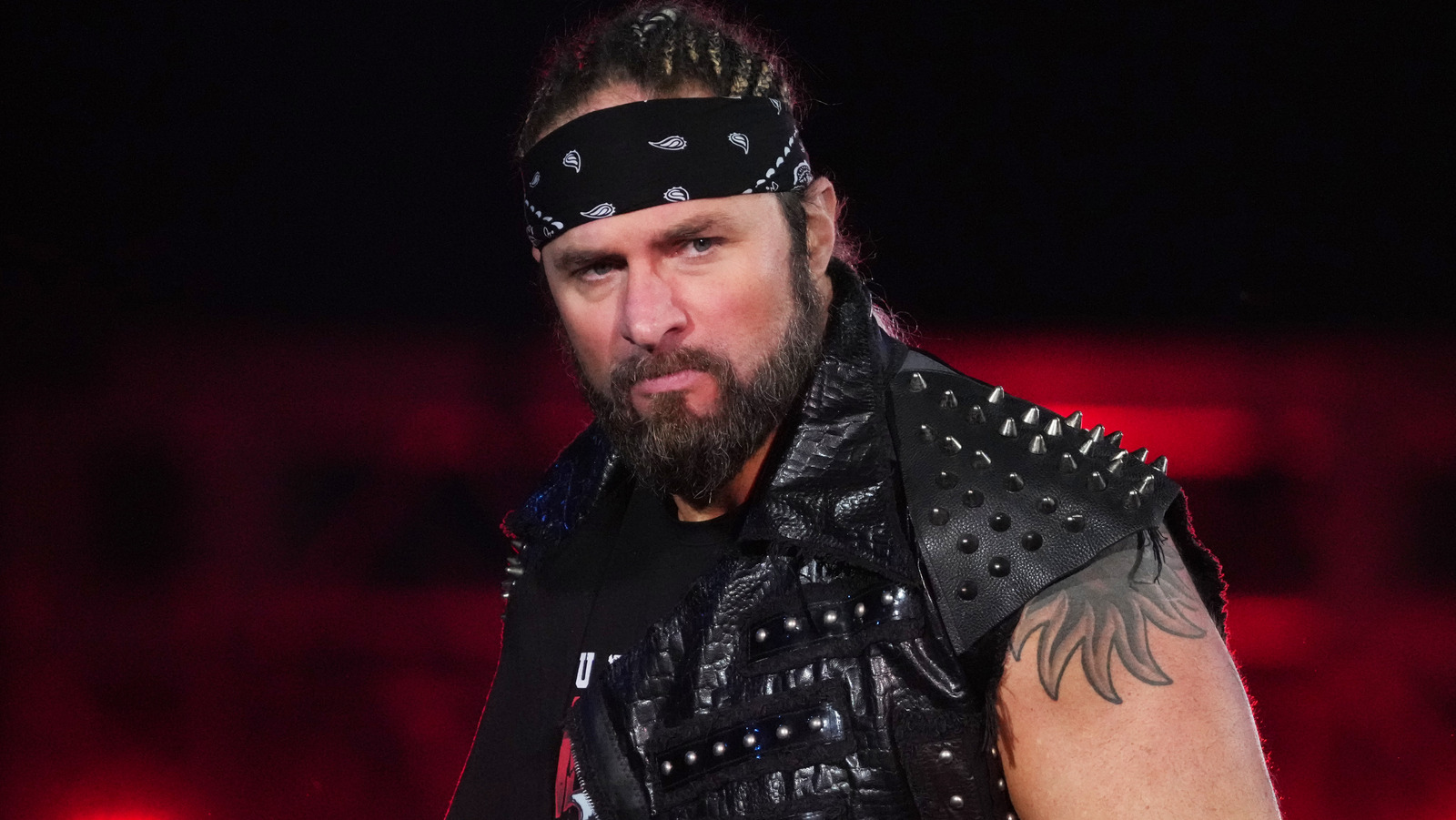 Lance Archer llama a este compañero estrella de AEW 'el chico del cuerpo de todos los chicos del ...