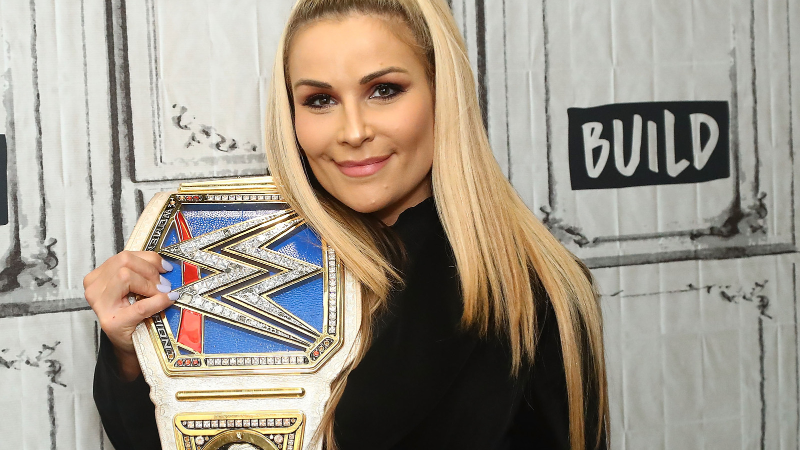 Natalya explica por qué su padre, miembro del Salón de la Fama de la WWE, no quería que se ...