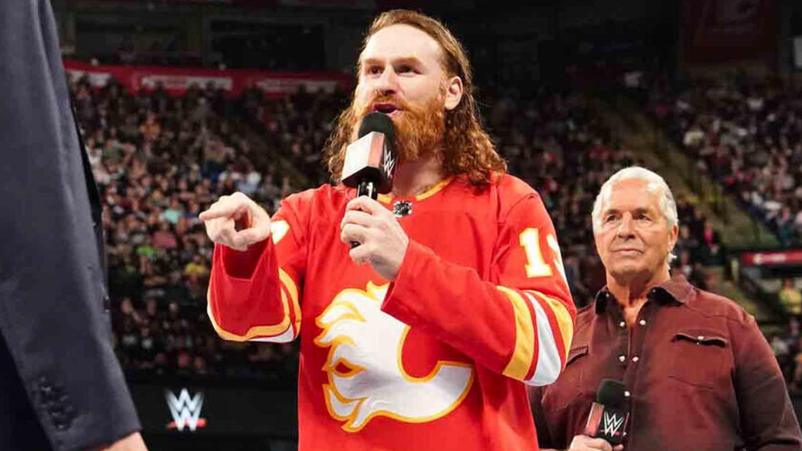 Sami Zayn, estrella de la WWE, habla sobre compartir el ring con Bret Hart Sami Zayn, estrella de la WWE, habla sobre compartir el ring con Bret Hart