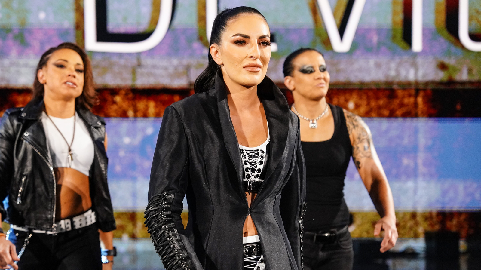 La estrella de la WWE Sonya Deville detalla la recuperación de una lesión del ligamento anterior ...