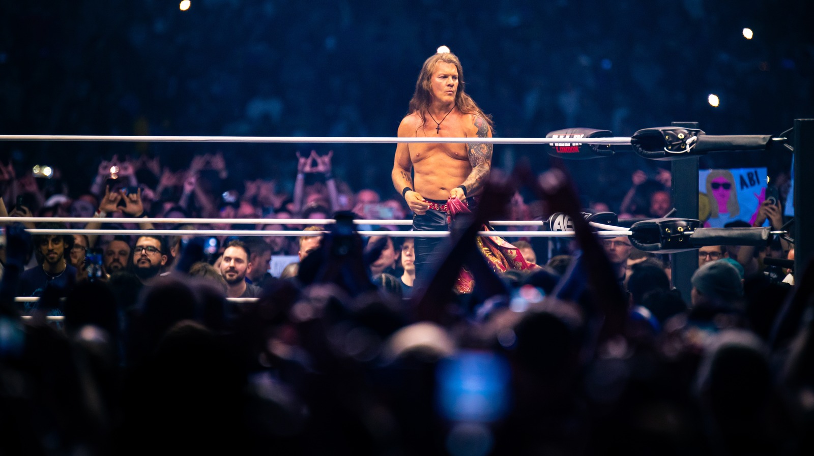 La estrella que regresa de NJPW se enfrenta a Chris Jericho después de ganar el título mundial ...