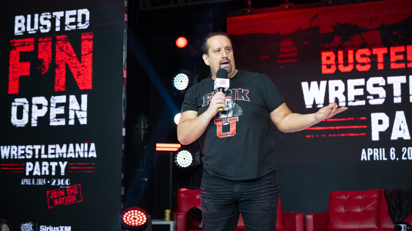 Tommy Dreamer explica por qué el segmento de apertura de WWE NXT 'significa mucho' para los ...