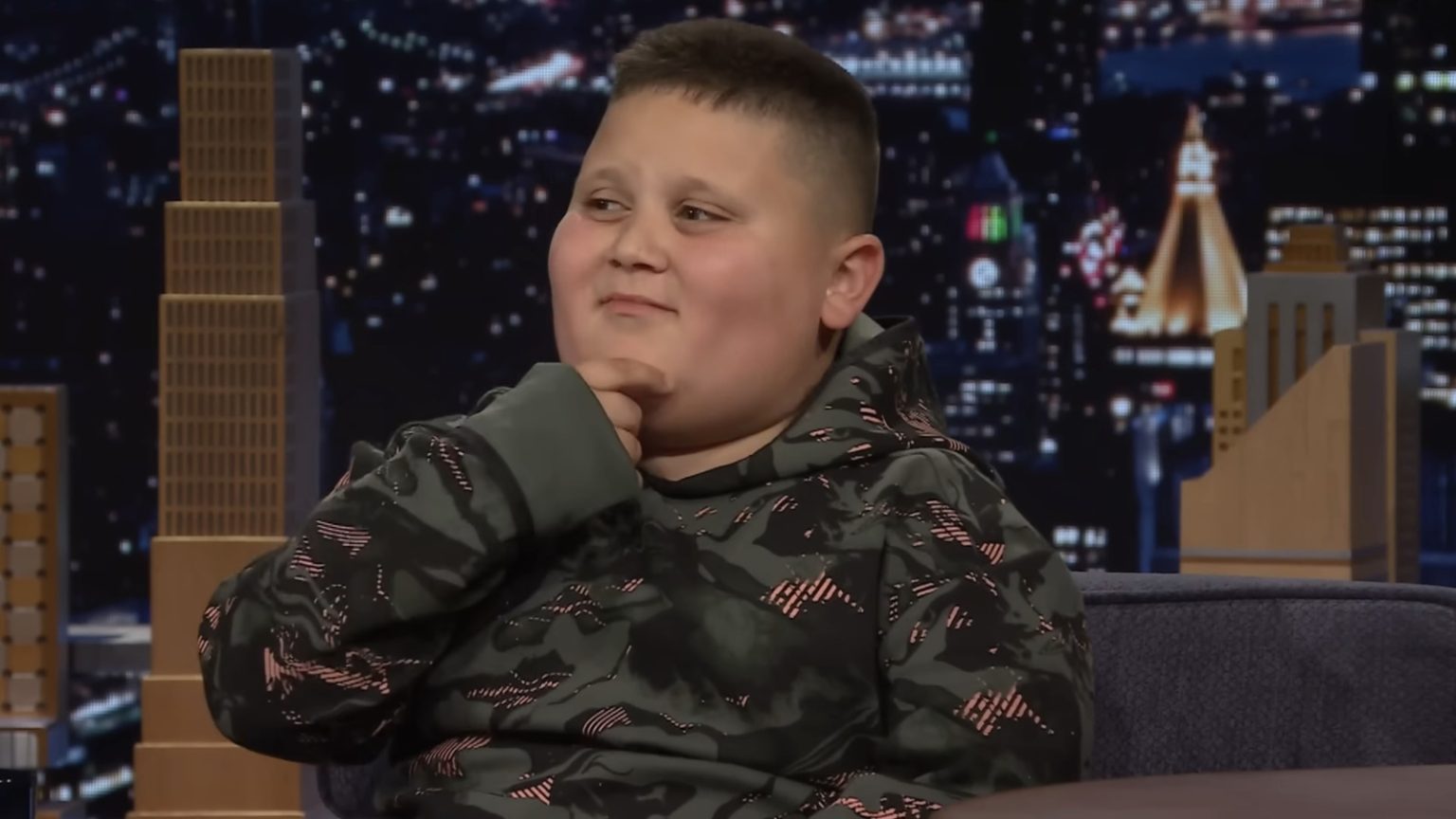 The Rizzler se encuentra con Orange Cassidy detrás del escenario antes ...