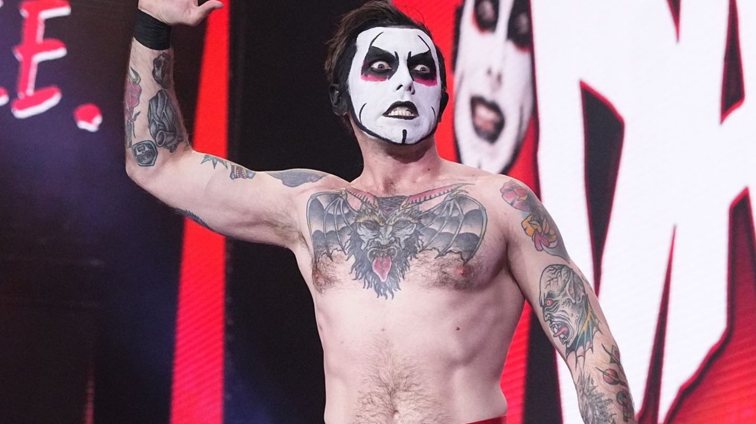 Danhausen nombra a las estrellas de AEW que lo ayudaron a conseguir un ...