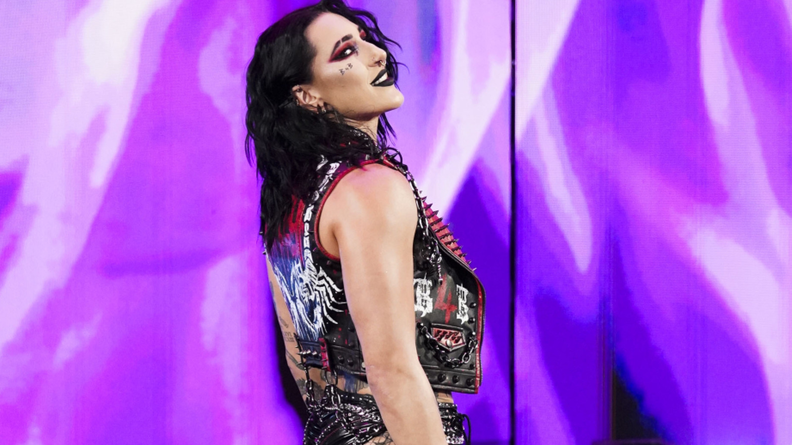 Rhea Ripley conquista a Raquel Rodríguez en el salvaje evento principal ...