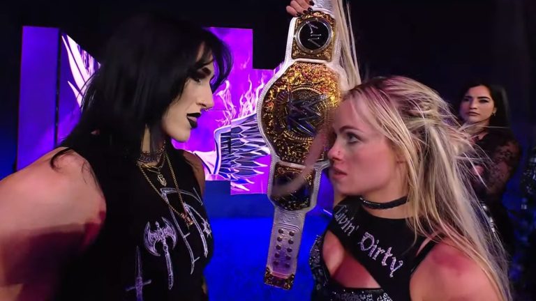 Rhea Ripley se enfrenta a Liv Morgan después de la exitosa defensa del ...