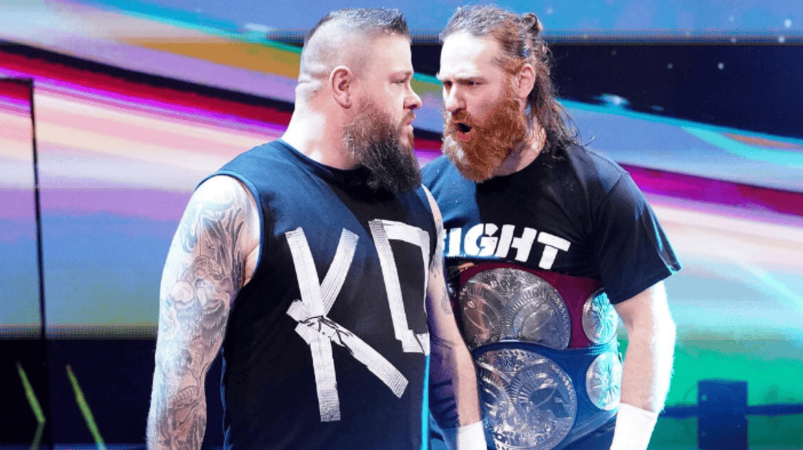 Sami Zayn habla sobre él y Kevin Owens tomando caminos separados en la WWE Sami Zayn habla sobre él y Kevin Owens tomando caminos separados en la WWE