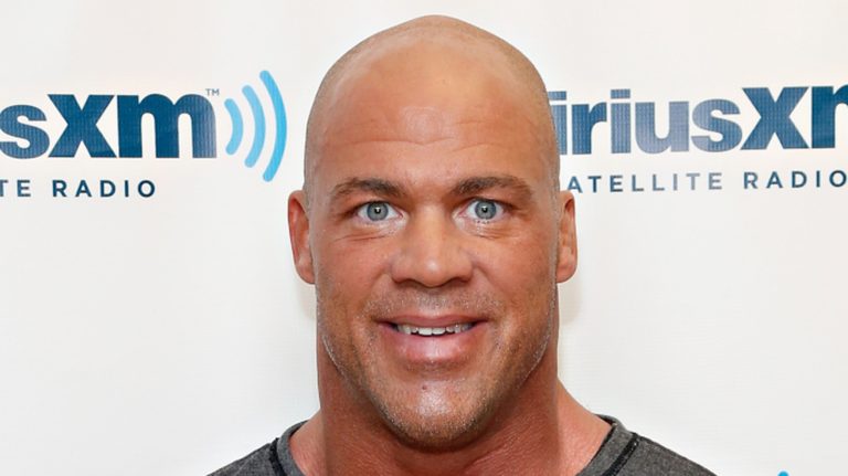 El miembro del Salón de la Fama de la WWE, Kurt Angle, se sincera sobre ...