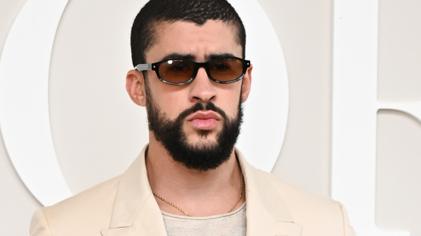 Fuentes de la WWE refutan la afirmación de la entrevista de Bad Bunny ...