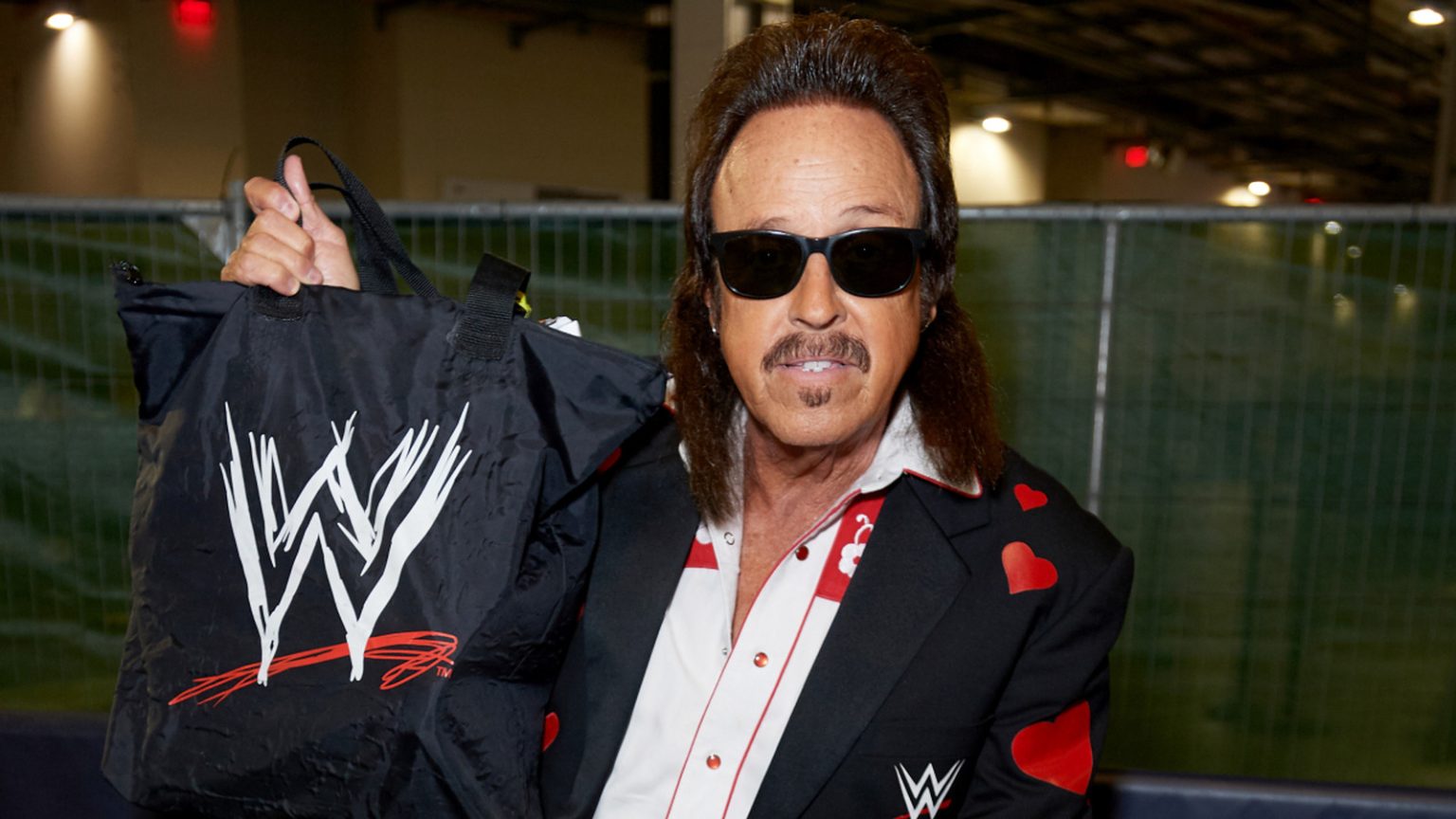 Jimmy Hart, miembro de WWE HOF, explica por qué se ve tan bien a los 81 ...