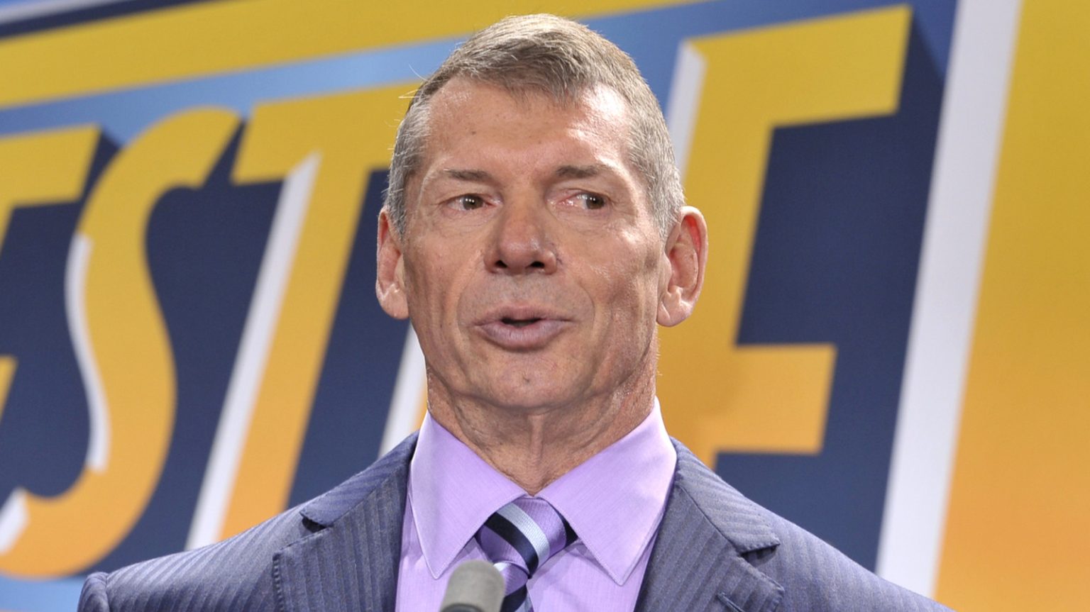 La corte regula que el ex abogado de Vince McMahon se equivoca para retener documentos del gran ...