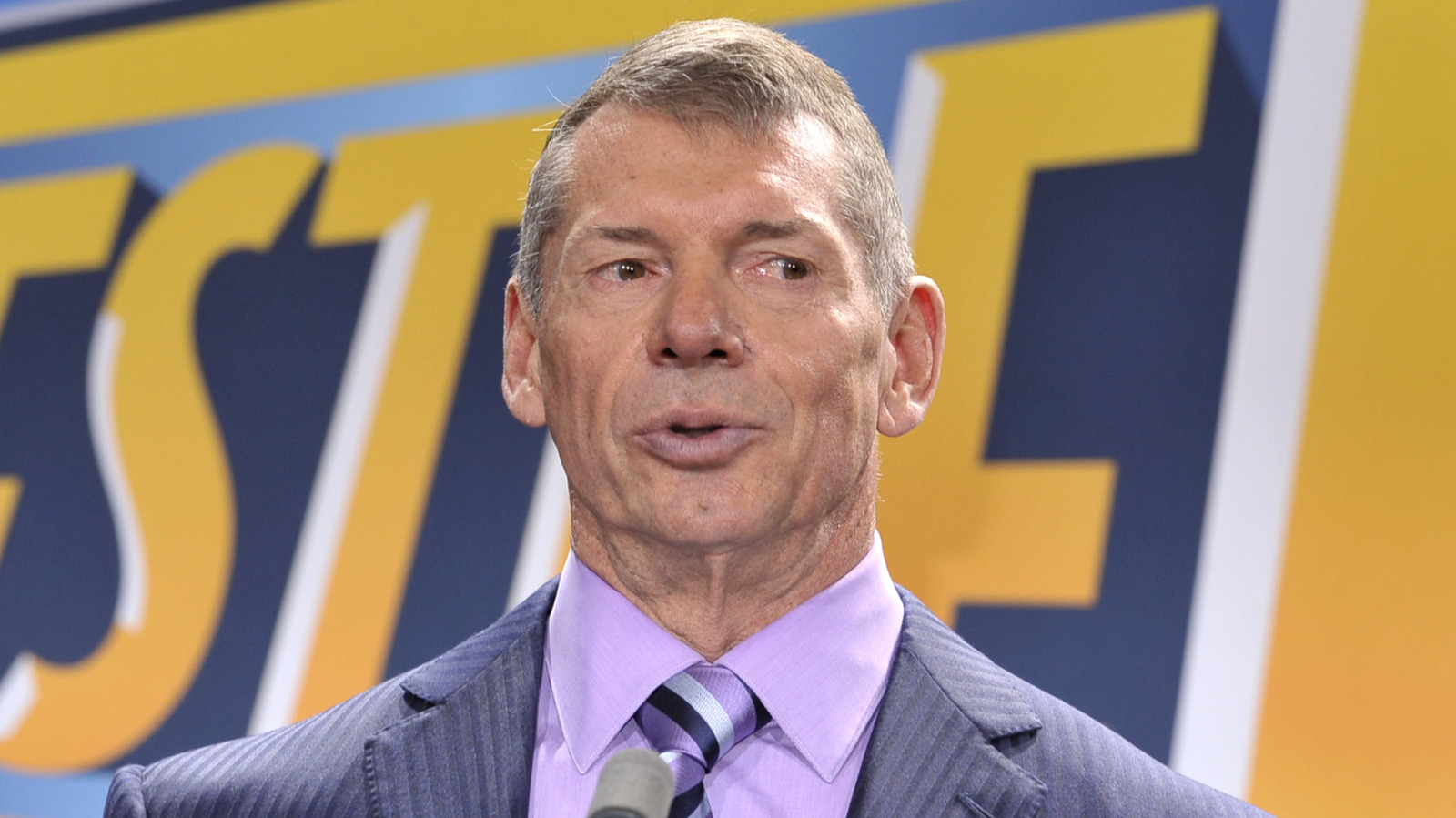 La corte regula que el ex abogado de Vince McMahon se equivoca para retener documentos del gran ...