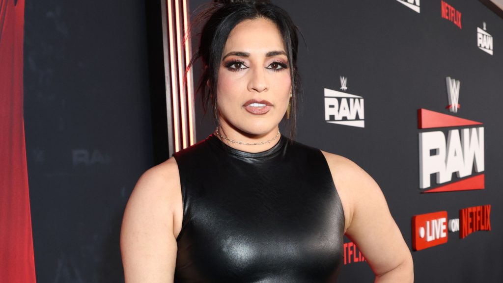 La estrella de la WWE, Raquel Rodríguez, discute la adición de títulos ...