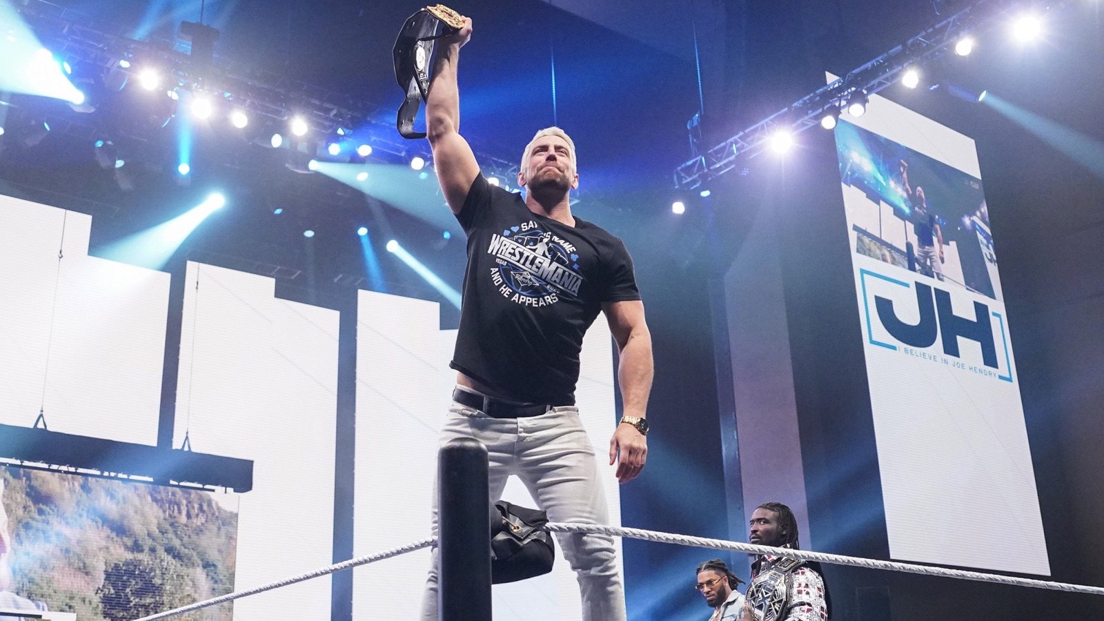 El miembro del Salón de la Fama de la WWE, Mark Henry, dice que la ...