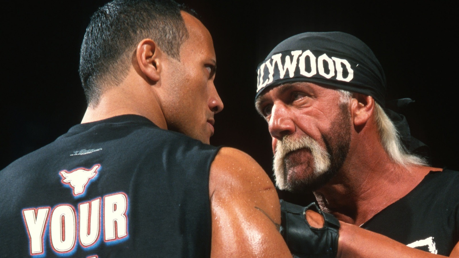Cómo Hulk Hogan realmente sorprendió a todos en WrestleMania 18