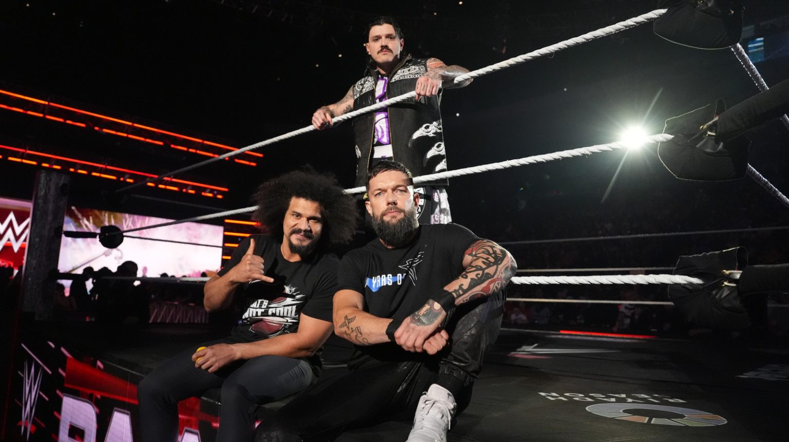 Carlito ausente del día del juicio en el ring y segmentos detrás del ...